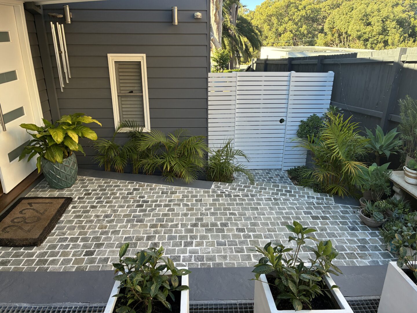 Cobblestone Sydney & Brisbane: Natural Stone Marble Plus