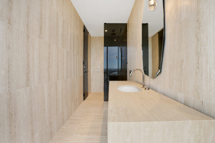 Hedges - Marble Plus